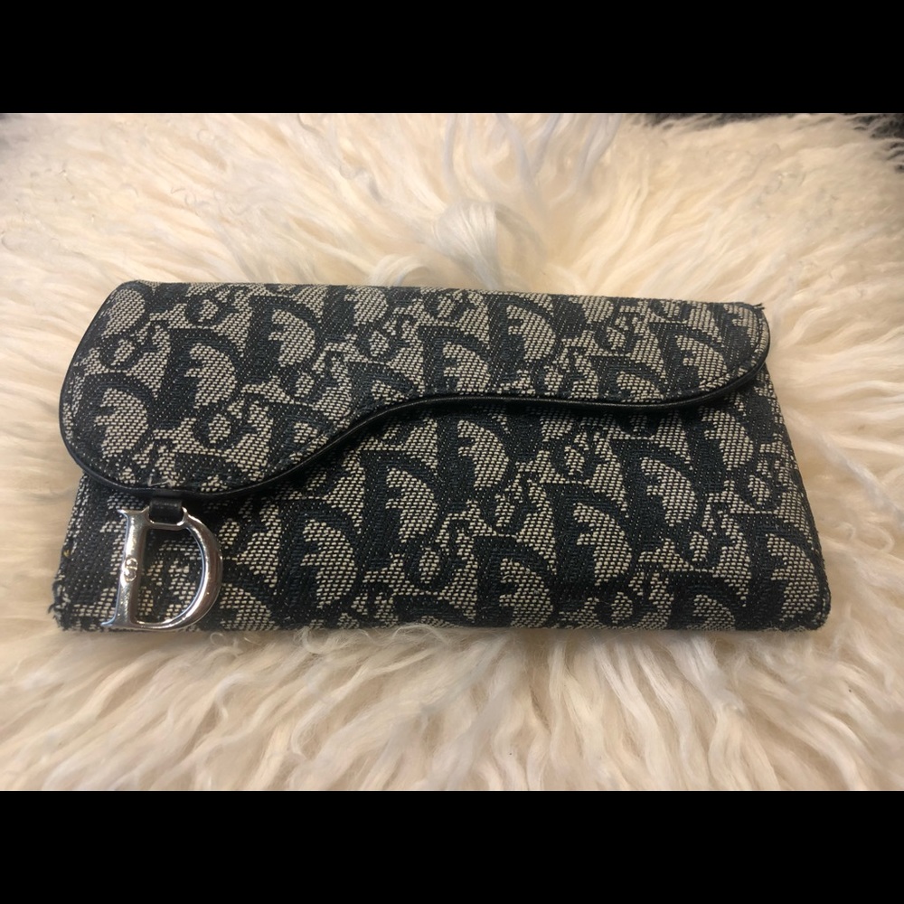 100% Authentic Christian Dior Wallet - Gem